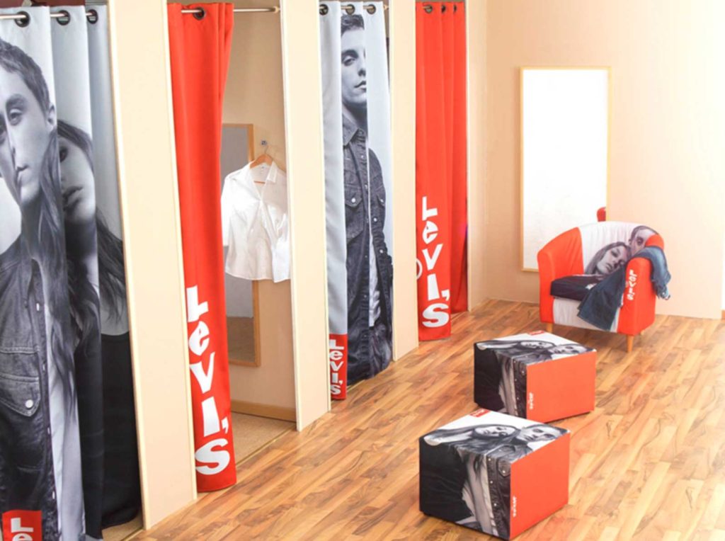 promotinal-seating-cubes-for-fitting-rooms-clothing-store-and-mall ...